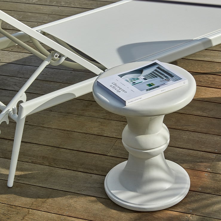 Portsea Classic Sunbed White – the design library